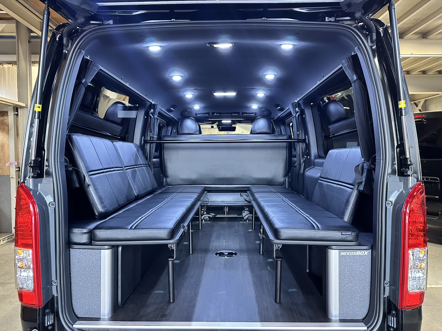 NEEDSBOX P-type2 ハイエースV S-GL DARK PRIMEⅡディーゼル4WD 【N6324】 | トランスポーター専門店 ...